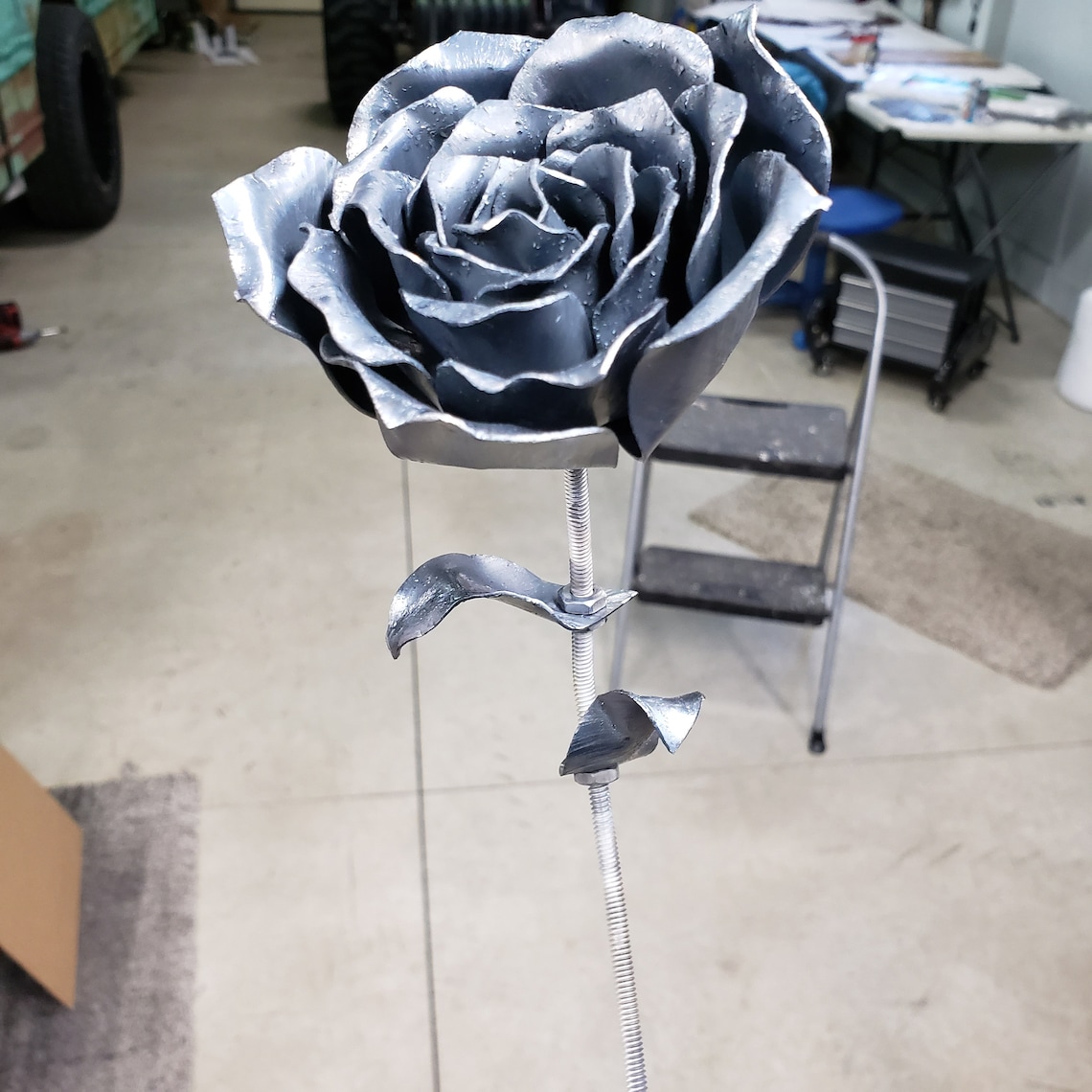 DIY Metal Rose // Metal Rose Kit // No Weld // Stem and Hardware ...