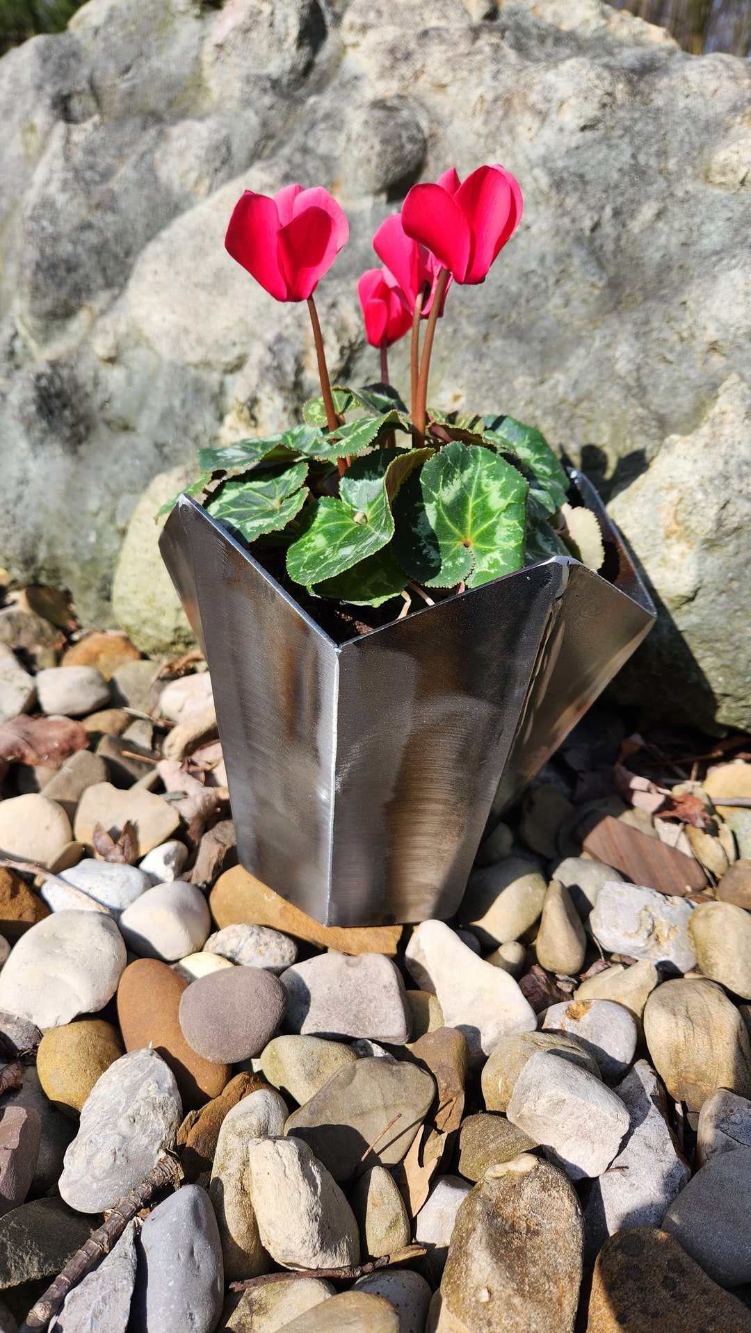 DIY Tall Metal Planter Welding Kit // Welding Practice Kit // DIY ...