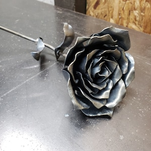 DIY Metal Rose // Metal Rose Kit // No Weld // Stem and Hardware ...