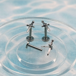 Titanium 1.2mm/16g Threadless Labret Studs With Surgical Steel Push Fit Mini Dagger - Etsy UK