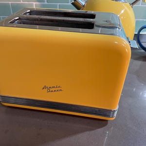Atomic Queen Vinyl Decal Retro Kitchen Appliance Sticker - Etsy