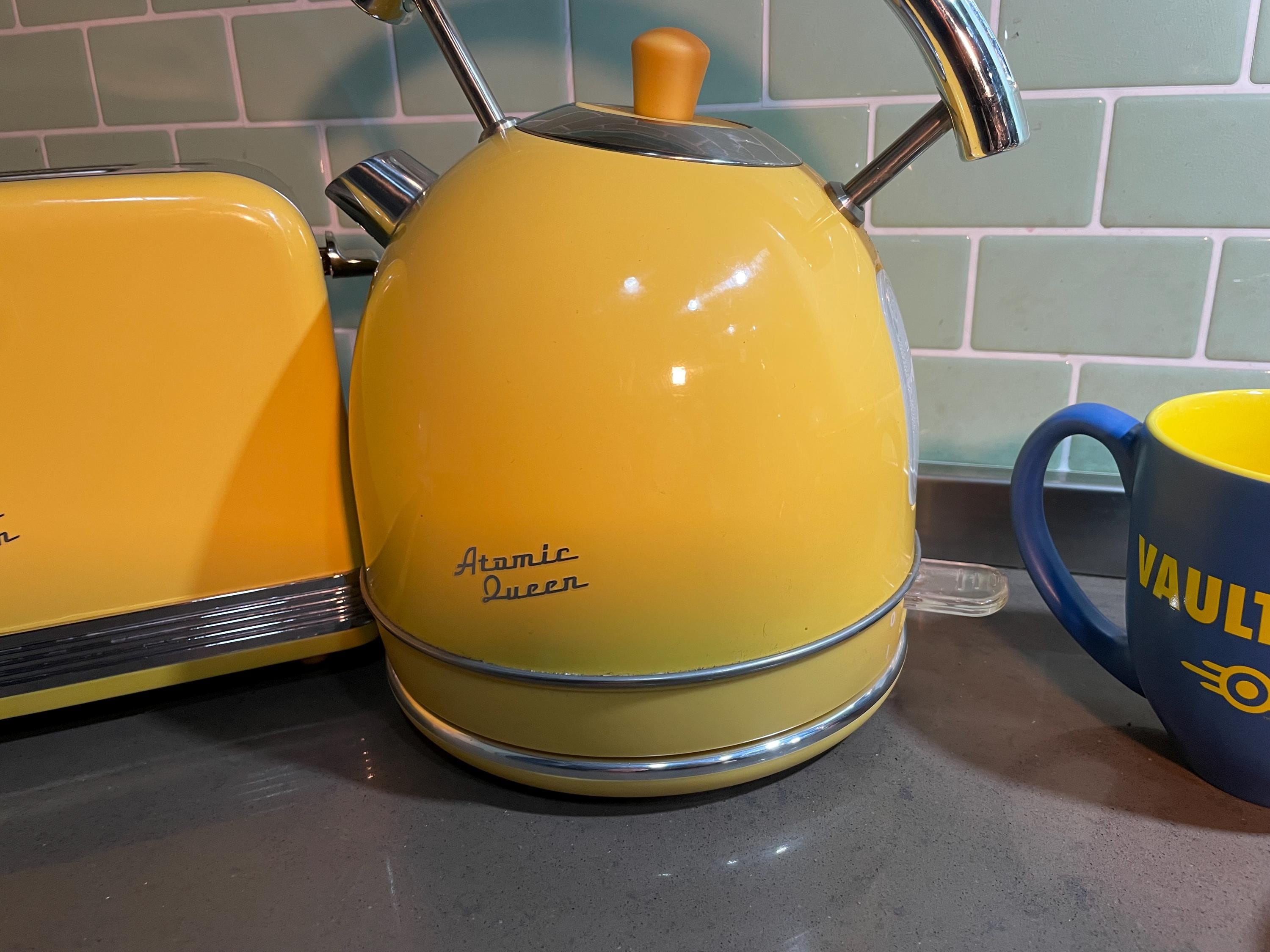 Atomic Queen Vinyl Decal Retro Kitchen Appliance Sticker - Etsy