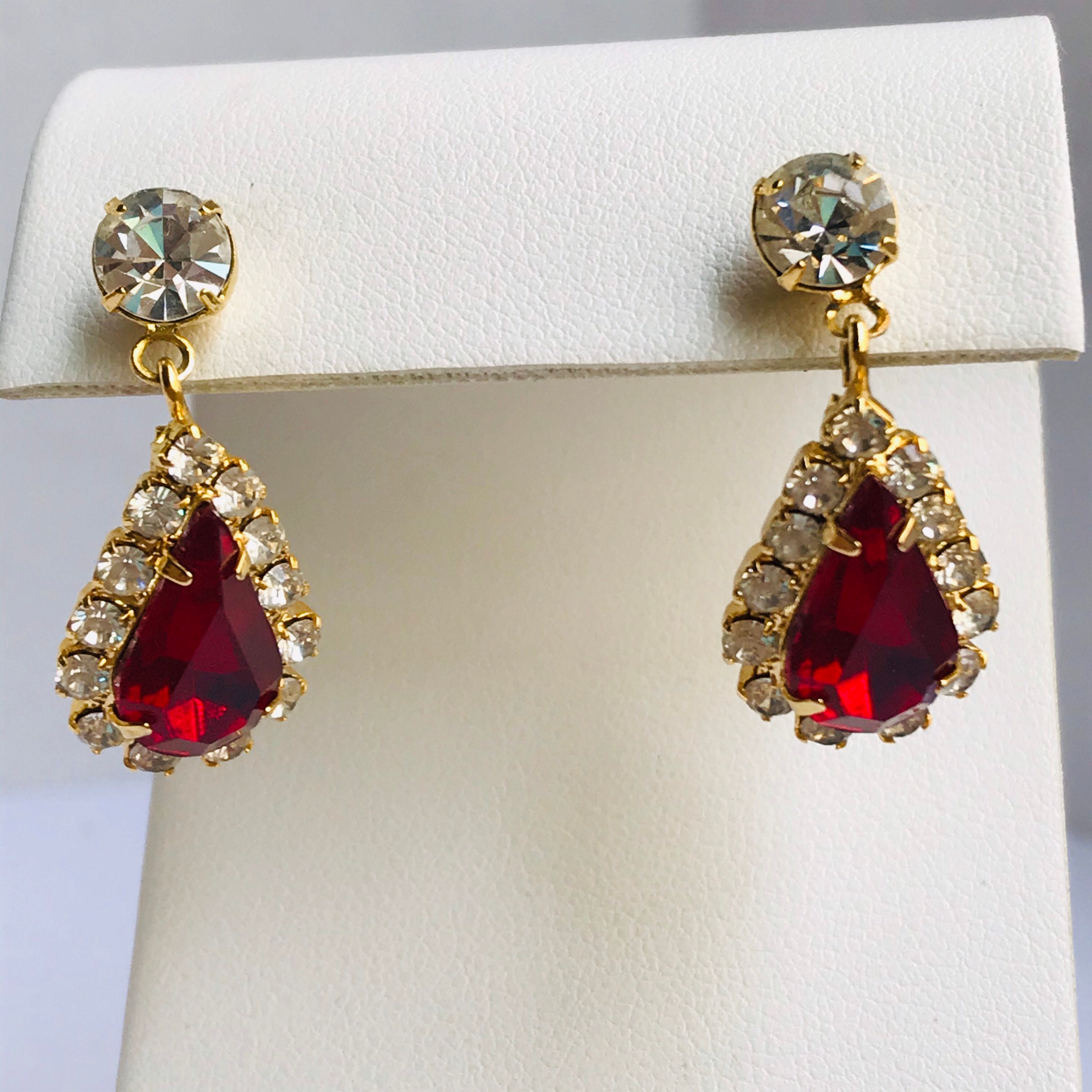 Stunning Vintage Ruby Red Teardrop Earrings - munimoro.gob.pe