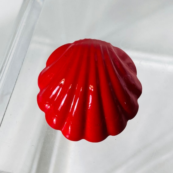 Red Enamel Shell Earrings - red clamshell earrings - Gem