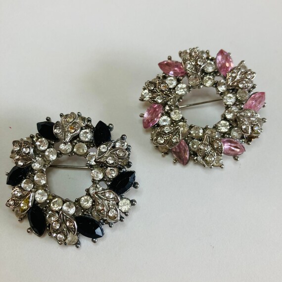 Rhinestone Wreath Brooch - pink rhinestone brooch - b… - Gem