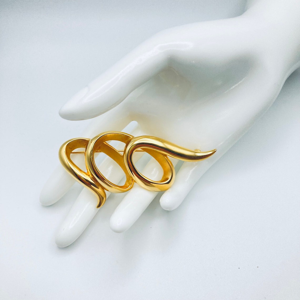 Golden Ribbon Brooch Gold Ribbon Pin Golden Swirl Brooch - Etsy