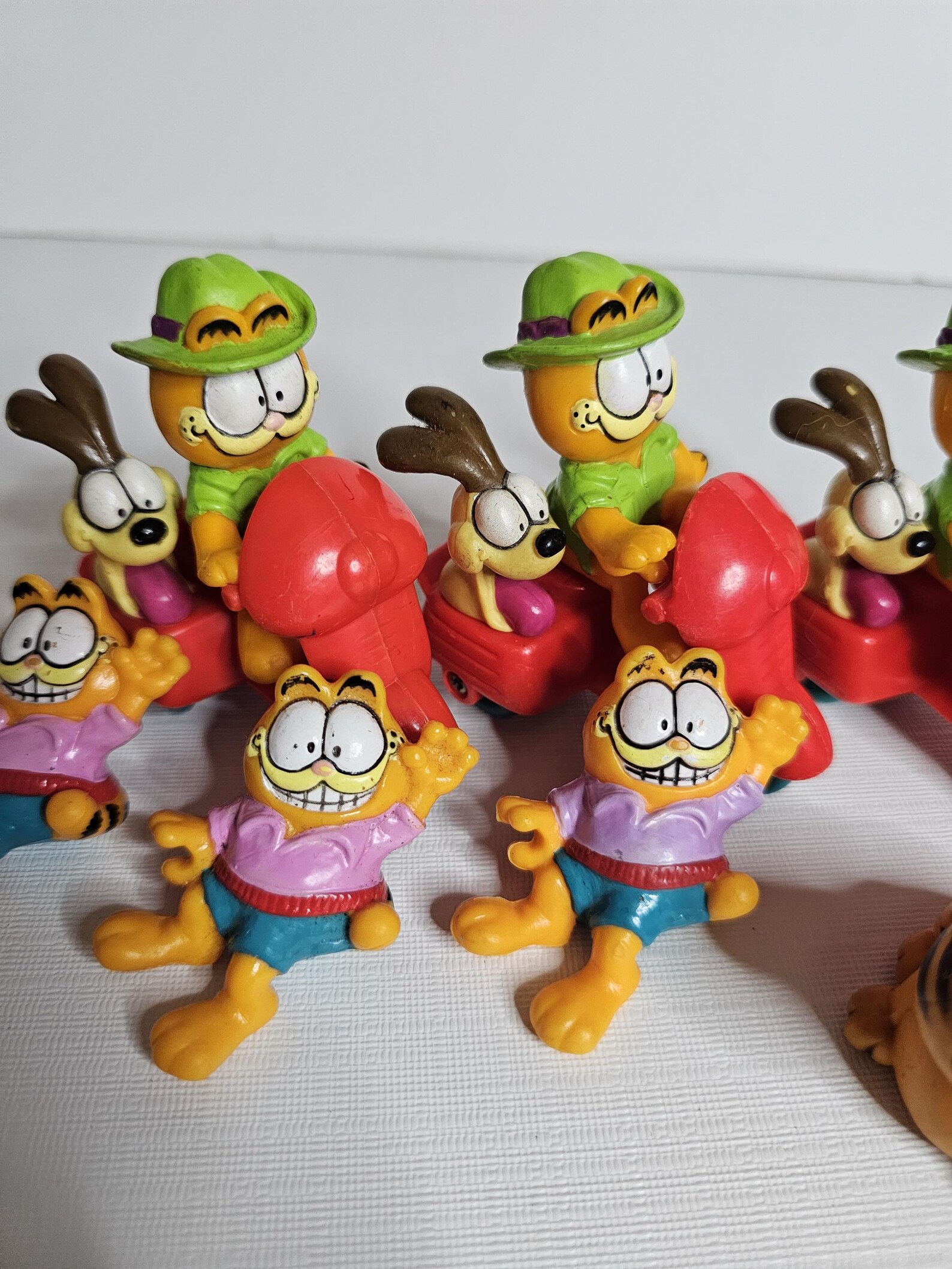 Vintage Garfield the Cat PVC Toy Figures 1978 / 1981 Figurines Mix ...