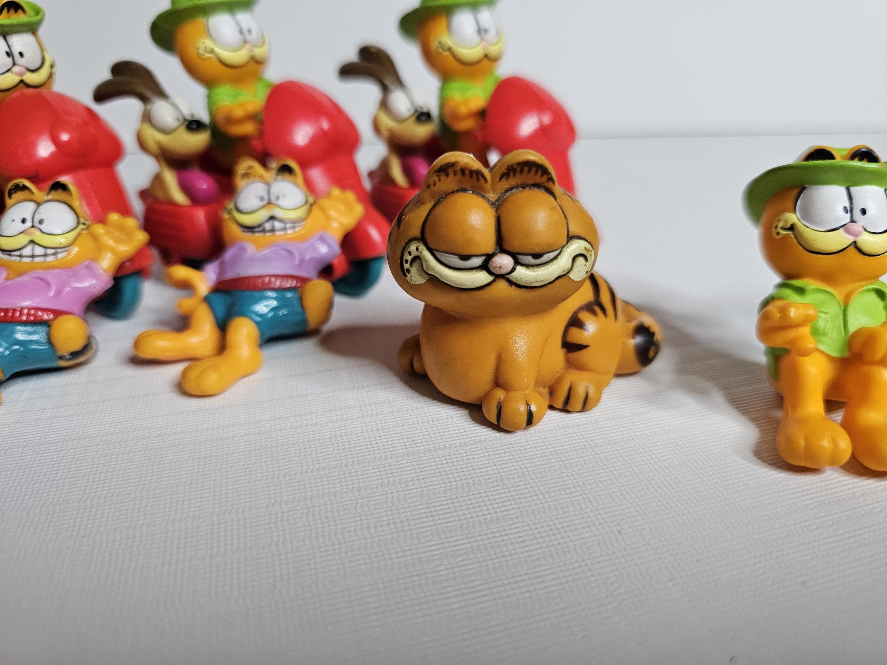 Vintage Garfield the Cat PVC Toy Figures 1978 / 1981 Figurines Mix ...