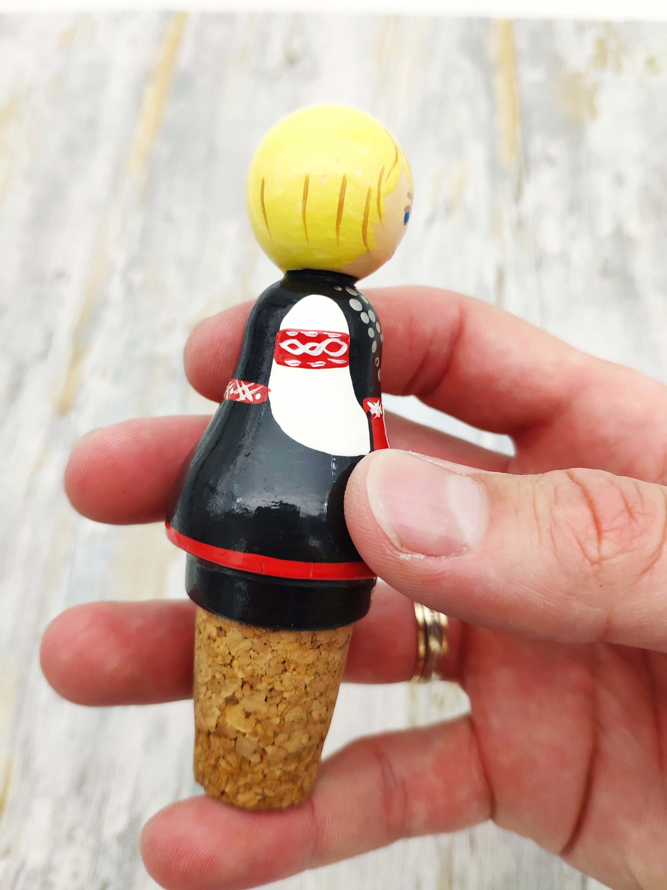 Bottle Stoppers Kitchen & Dining decorative bottle stopper Bull #2 ...