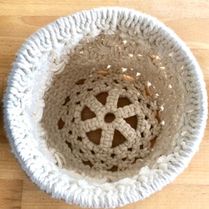 Macrame basket Macrame plant pot cozy Boho inspired home | Etsy