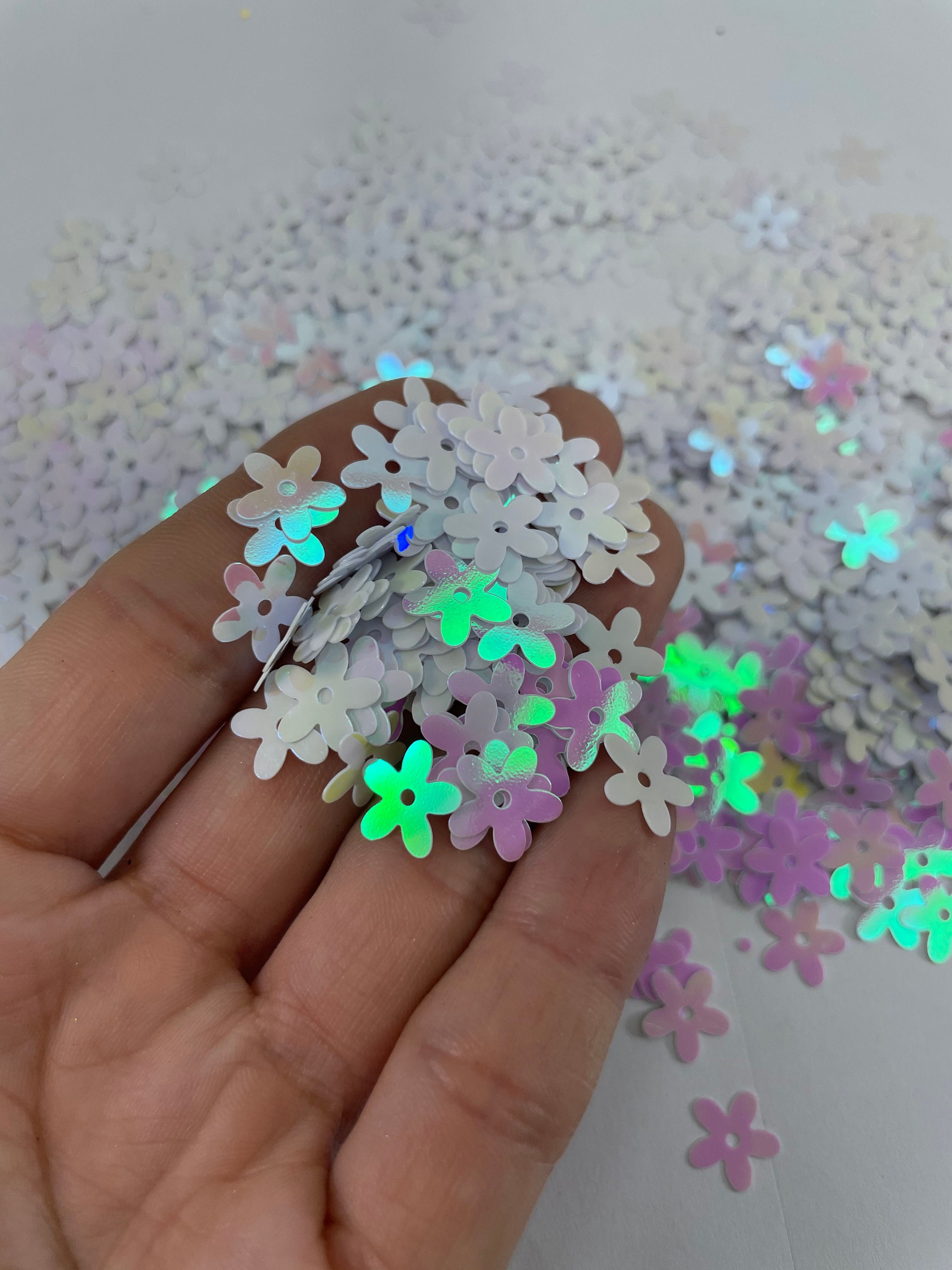 5 G / 10 G / 20 G Shimmering Sparkle White Flower Sequin 8-10 - Etsy