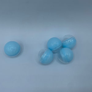Empty Capsules Clear-light Blue Colored Round Plastic Capsules 1.1 Inch ...