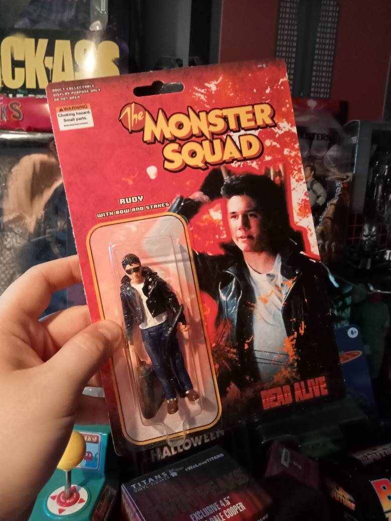 Monster Squad Rudy With Bow and Arrow Bag - Etsy