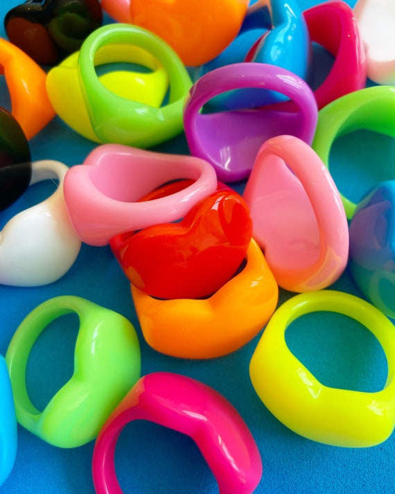 Plastic heart rings/bright/90s/choose size | Etsy