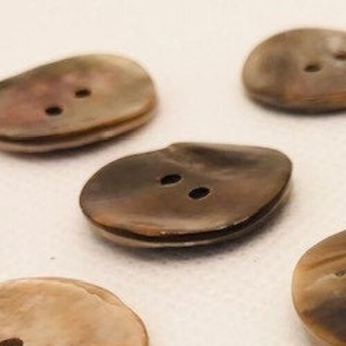Mother of Pearl Natural Shell Buttons 5pk 8 Sizes - Etsy