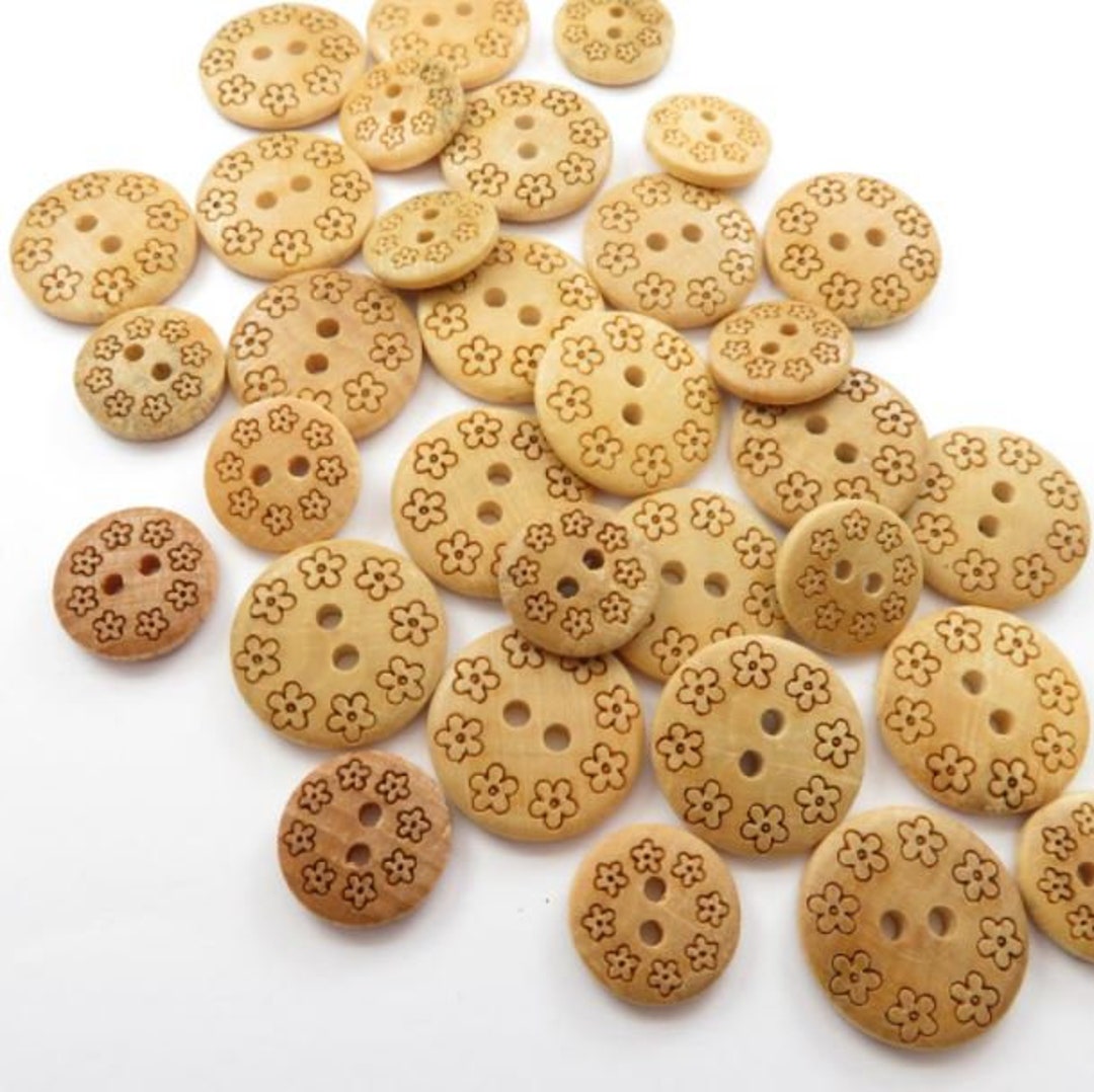 Maple Wood Flower Engraved Buttons - 15mm and 20mm (5pk) - Natural ...