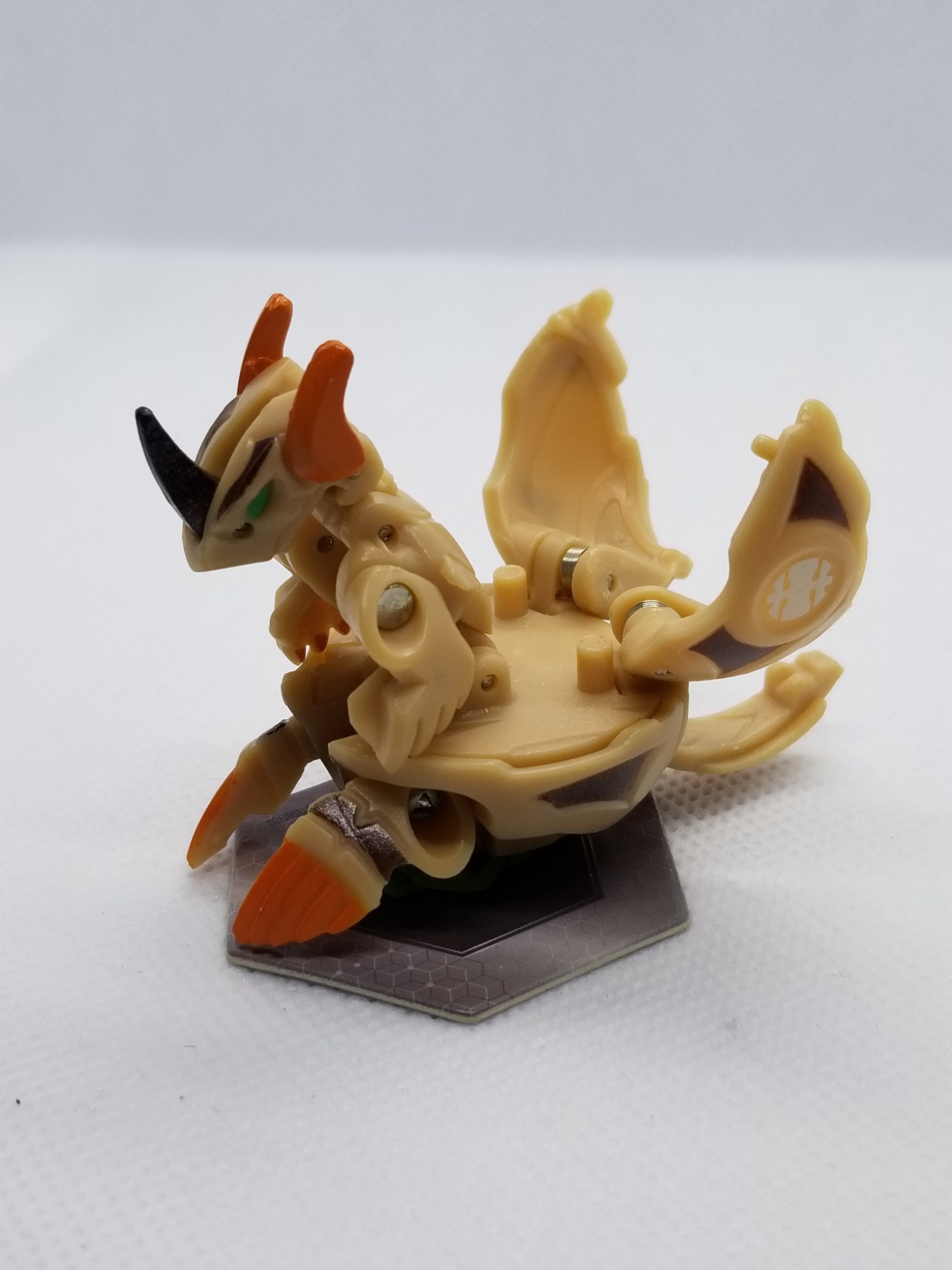 Bakugan Bakumorph Helix Dragonoid