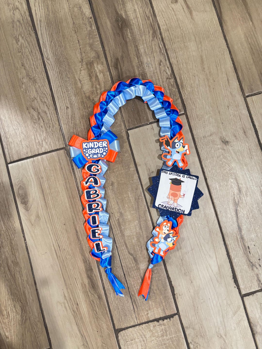 Bluey Graduation Lei - Etsy