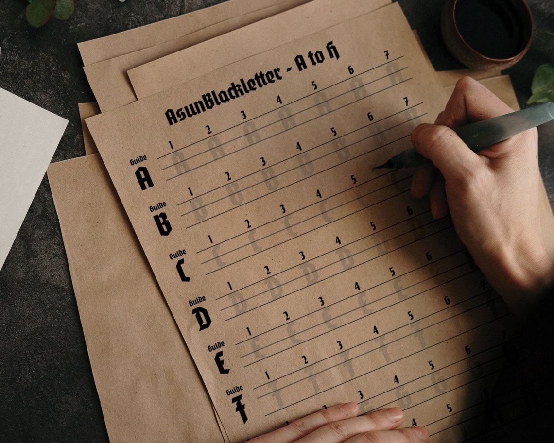 Black Letter Calligraphy Worksheet the Black Letter Handwriting Font ...