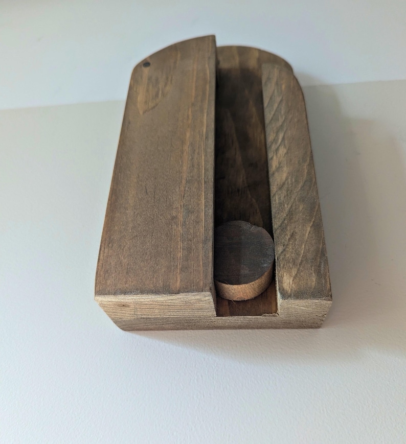 Wall Mount Broom Holder Amish Made – Farmhouse Style - Etsy