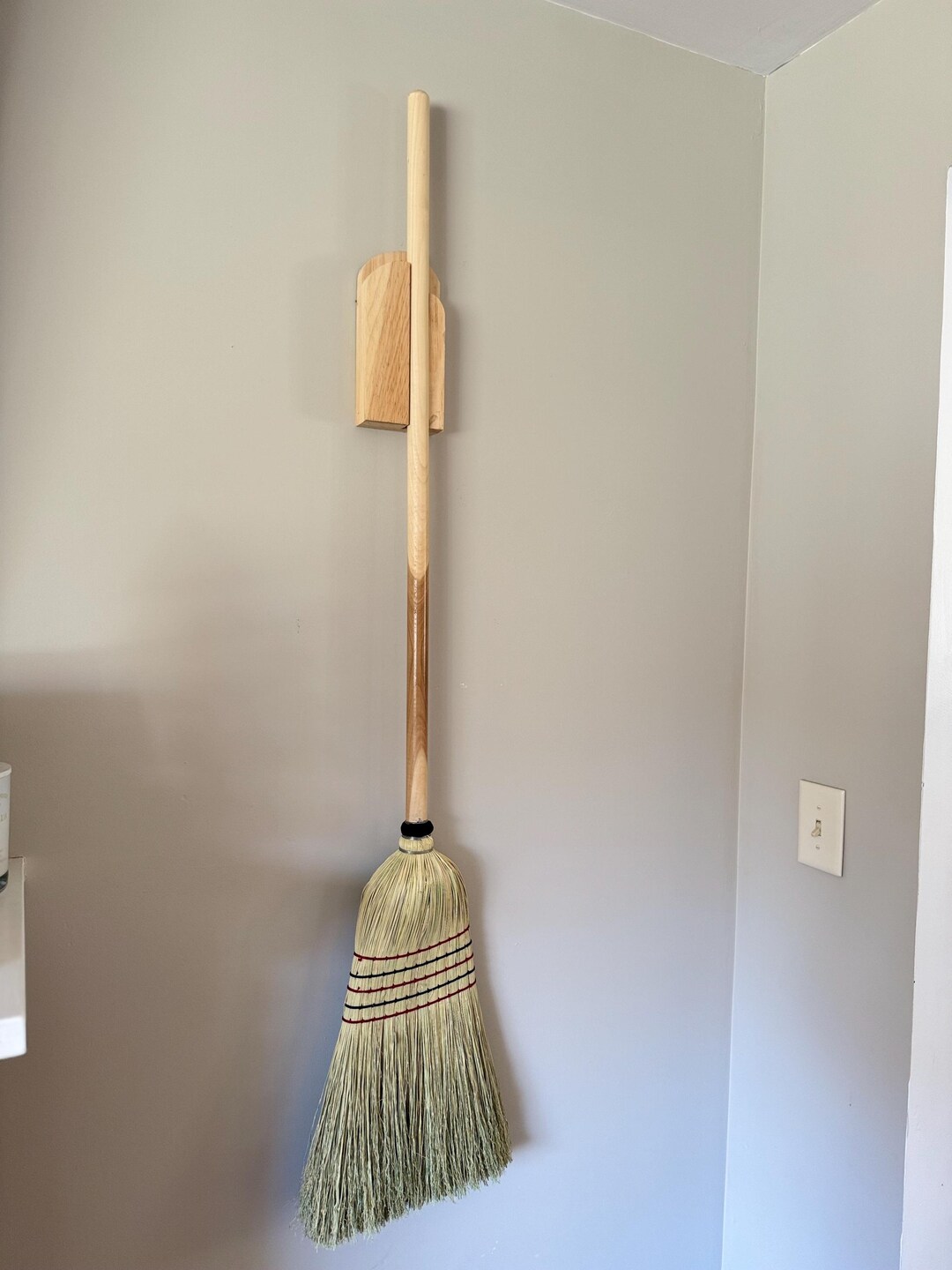 Amish Handmade Corn Broom - Sustainable and Eco-friendly Kitchen Broom - Handcrafted Hard ...