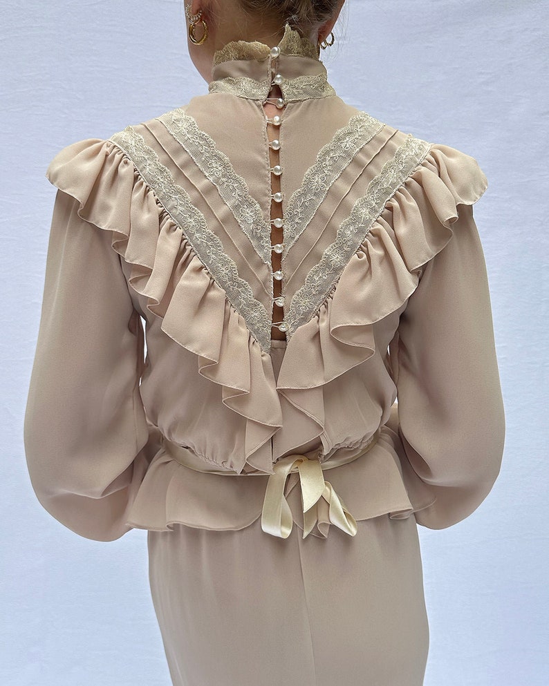 Vintage Victorian-style Blouse With Underslip (size S) - Vintage ...