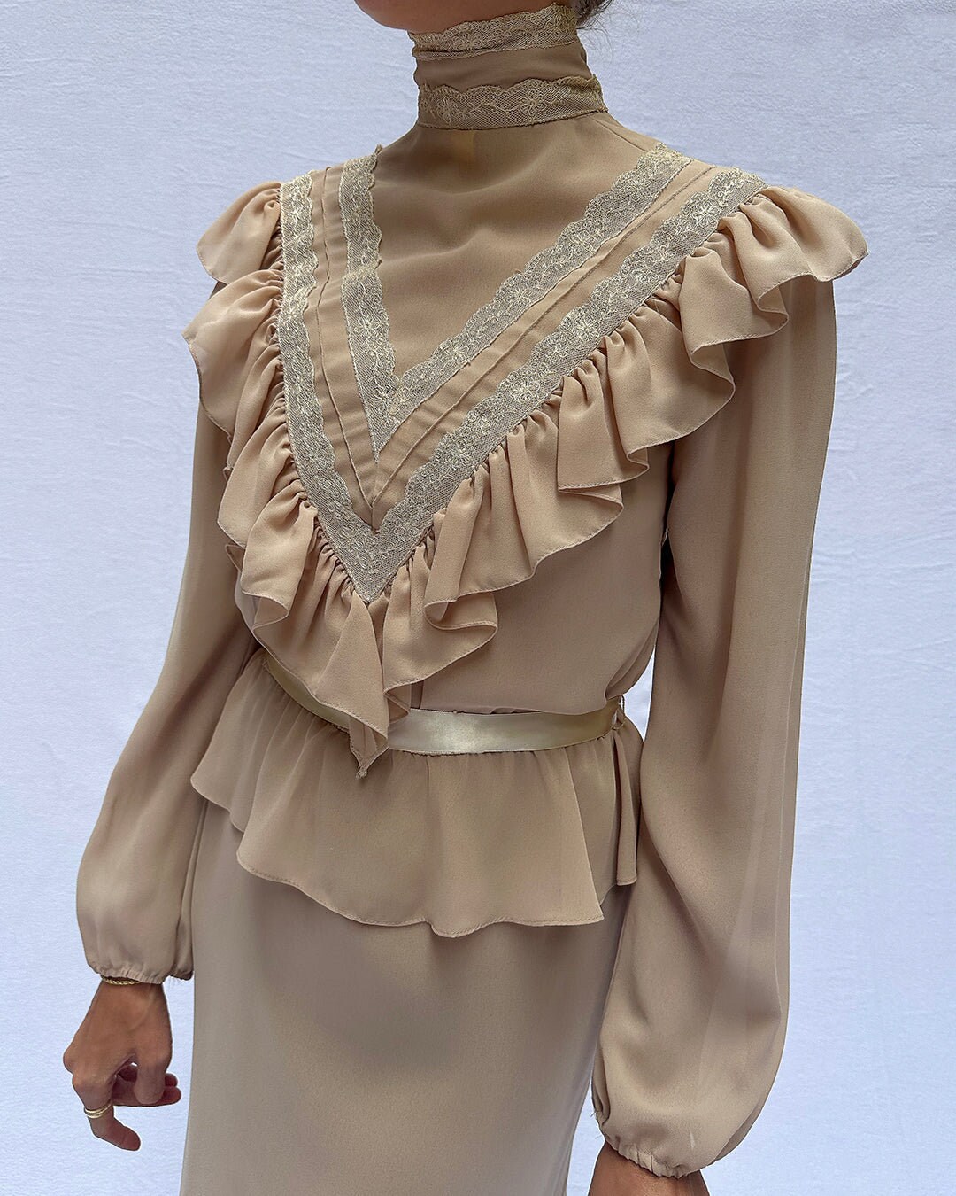 Vintage Victorian-style Blouse With Underslip (size S) - Vintage ...