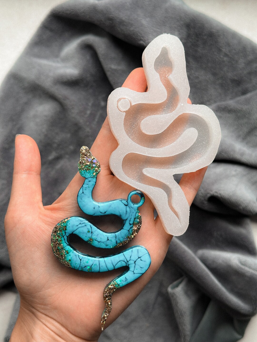 Food-grade Silicone Mold for Snake-shaped Christmas Ornaments – Perfect ...