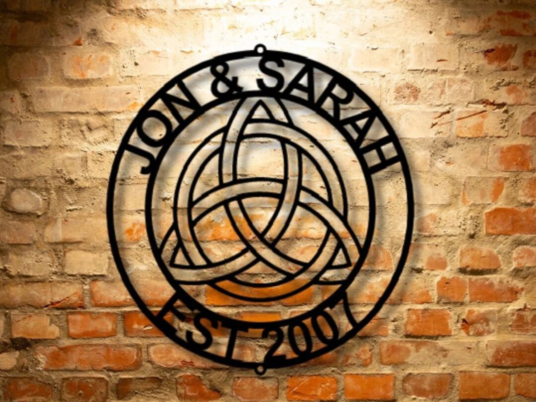 CELTIC KNOT SIGN Monogram Steel Sign Personalized Celtic Trinity Knot ...