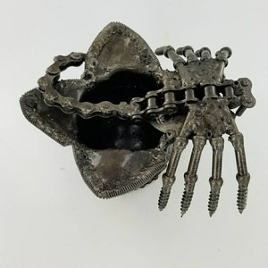 Alien Egg Facehugger,handmade Recycled Metal Art Sculpture,pen Holder ...