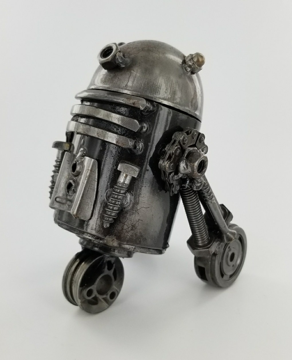 Handmade Recycled Metal Art Statue,handpainted Scrap Sculpture R2D2 ...
