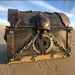 Custom Handmade Treasure Chest Fully Recycled Metal Art Sculpture,scrap ...