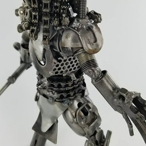 RECYCLED STEEL PREDATOR Handmade Metal Art Statue,scrap Sculpture,10.5 ...