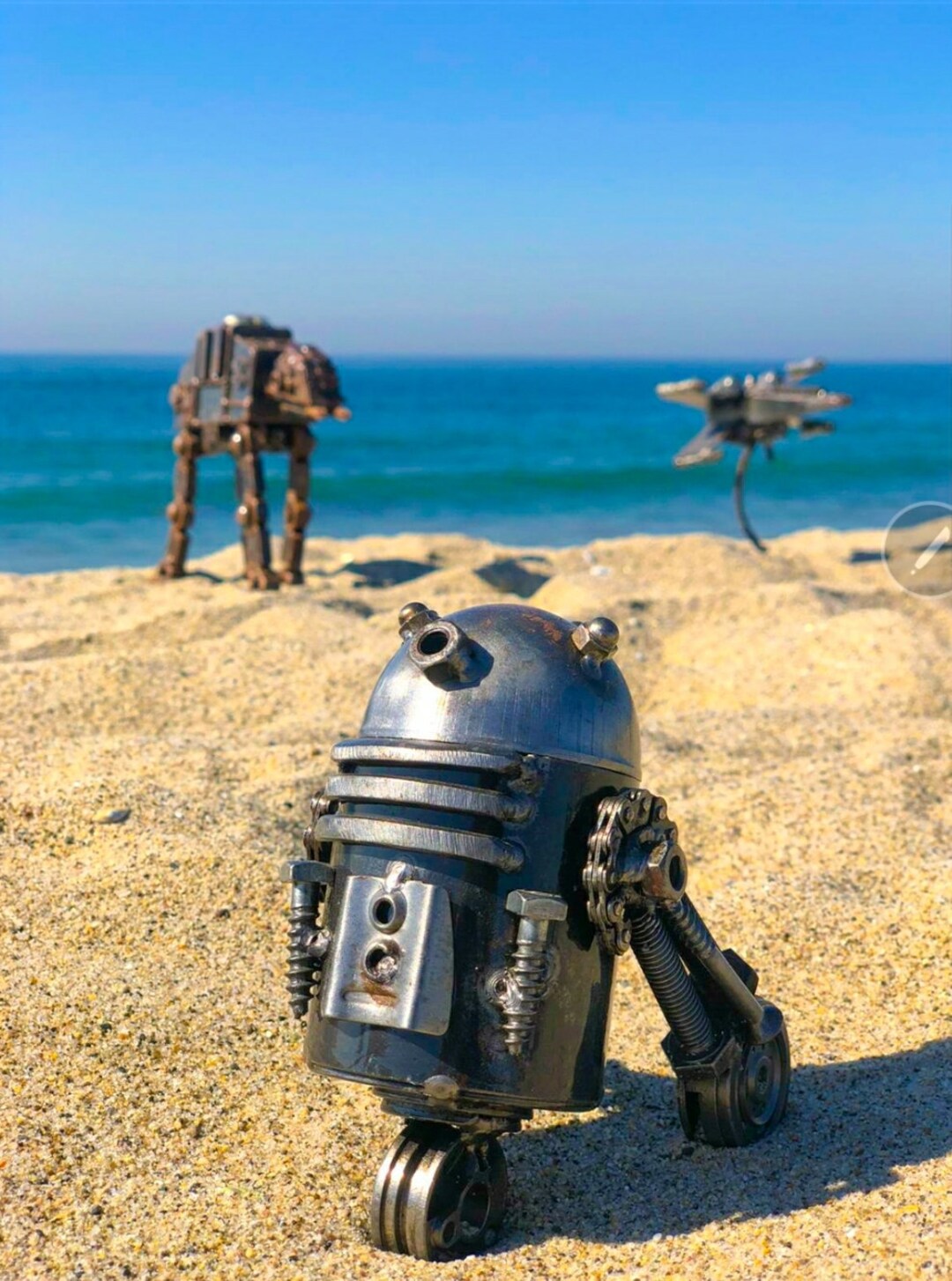 Handmade Recycled Metal Art Statue,handpainted Scrap Sculpture R2D2 ...