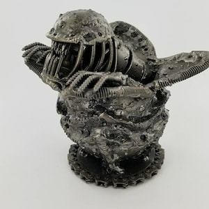Hatching Alien Egg,handmade Recycled Metal Art Sculpture,pen Holder ...