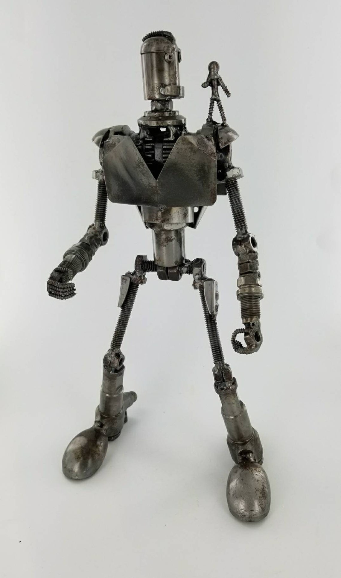 IRON GIANT Handmade Recycled Metal Art Statue,scrap Sculpture,with ...