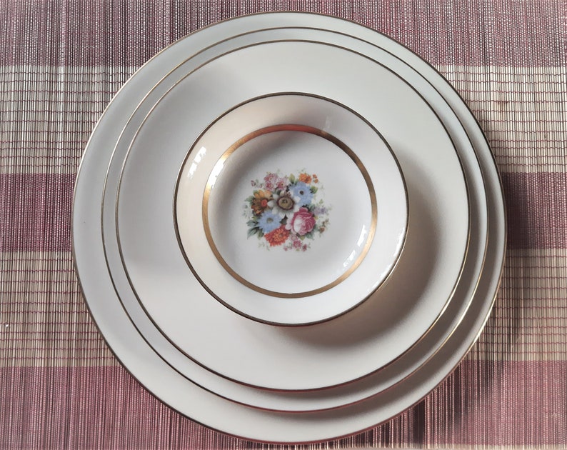 Vintage American Elegance in Rare Davis Collomore & Co. Porcelain ...