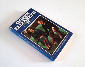 Queen Elizabeth II the British Monarchy Today by Douglas Liversidge ...