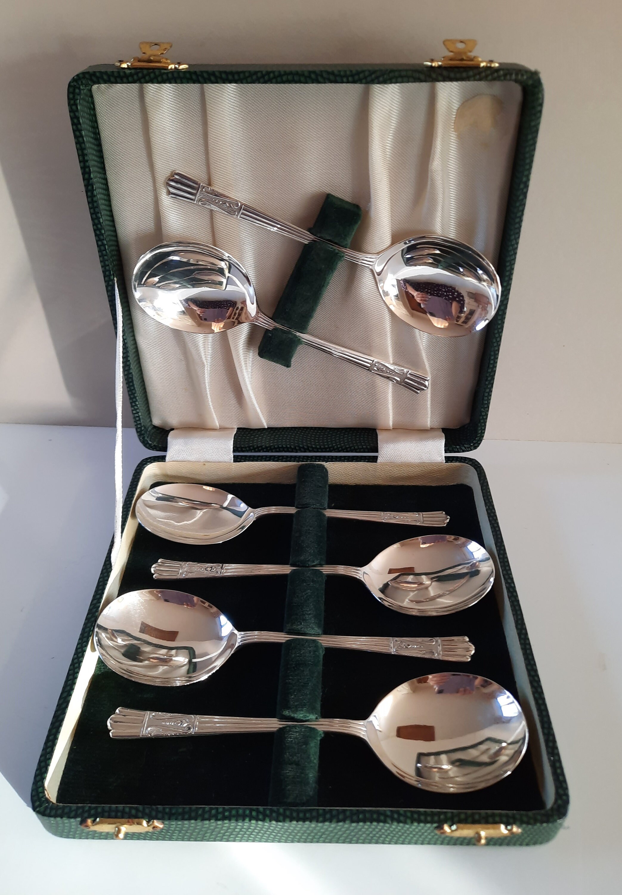 Vintage Cased Set of Six YEOMAN EPNS Silver Plated Soup Spoons - Etsy