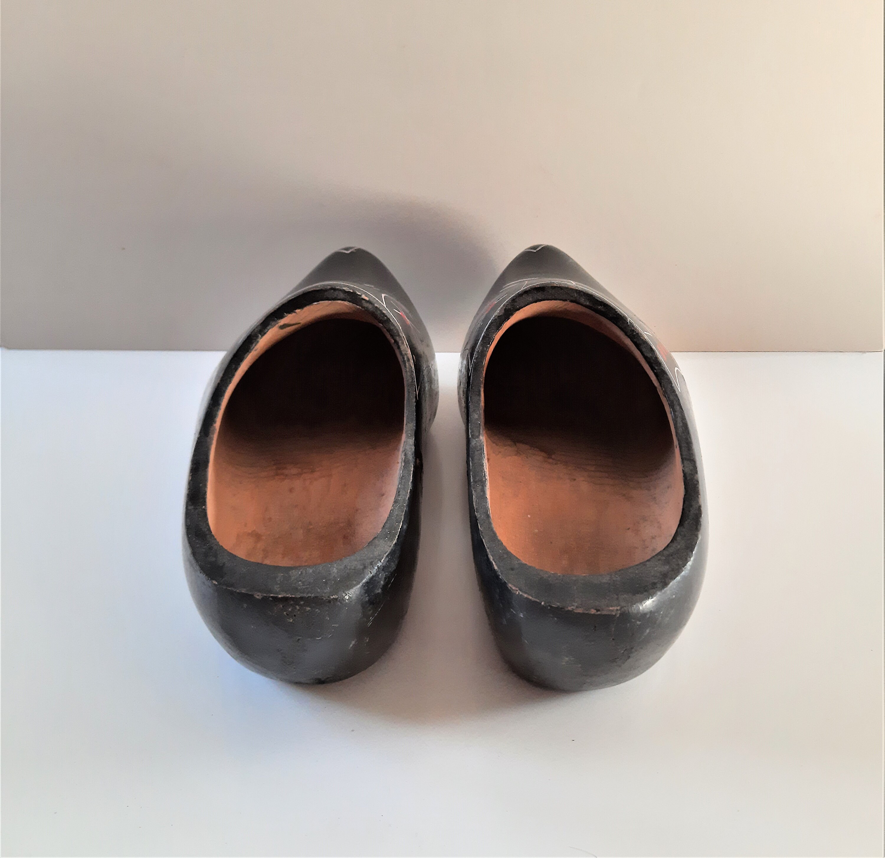 Vintage Klomppen/clogs: Dutch Pair of Black Hand Carved Wooden | Etsy