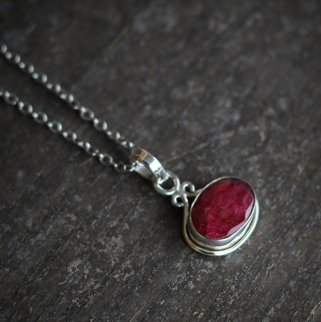 Oval Pendant in Solid Ruby and 925 Silver Setting, Pendant With Real ...