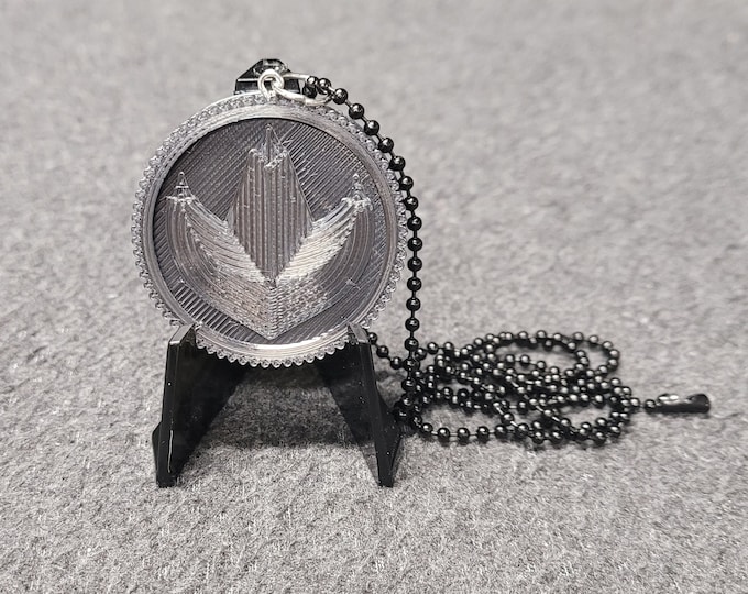 Mighty Morphin Power Rangers White Ranger Pendant Charm Glass Necklace ...