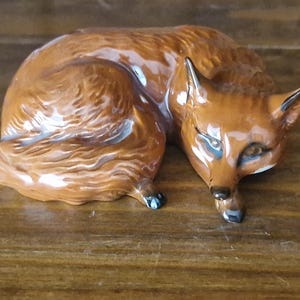 Vintage Beswick Fox Curled Model Number 1017 Designed by Arthur ...