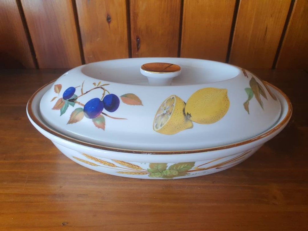 Oval Royal Worcester Evesham, Gold Edge Oval Lidded Casserole / Serving ...