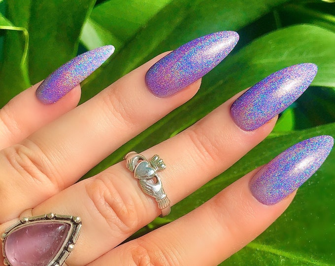 Premium Hand Painted Reusable Press-on Gel Nails by Shopdazeynails