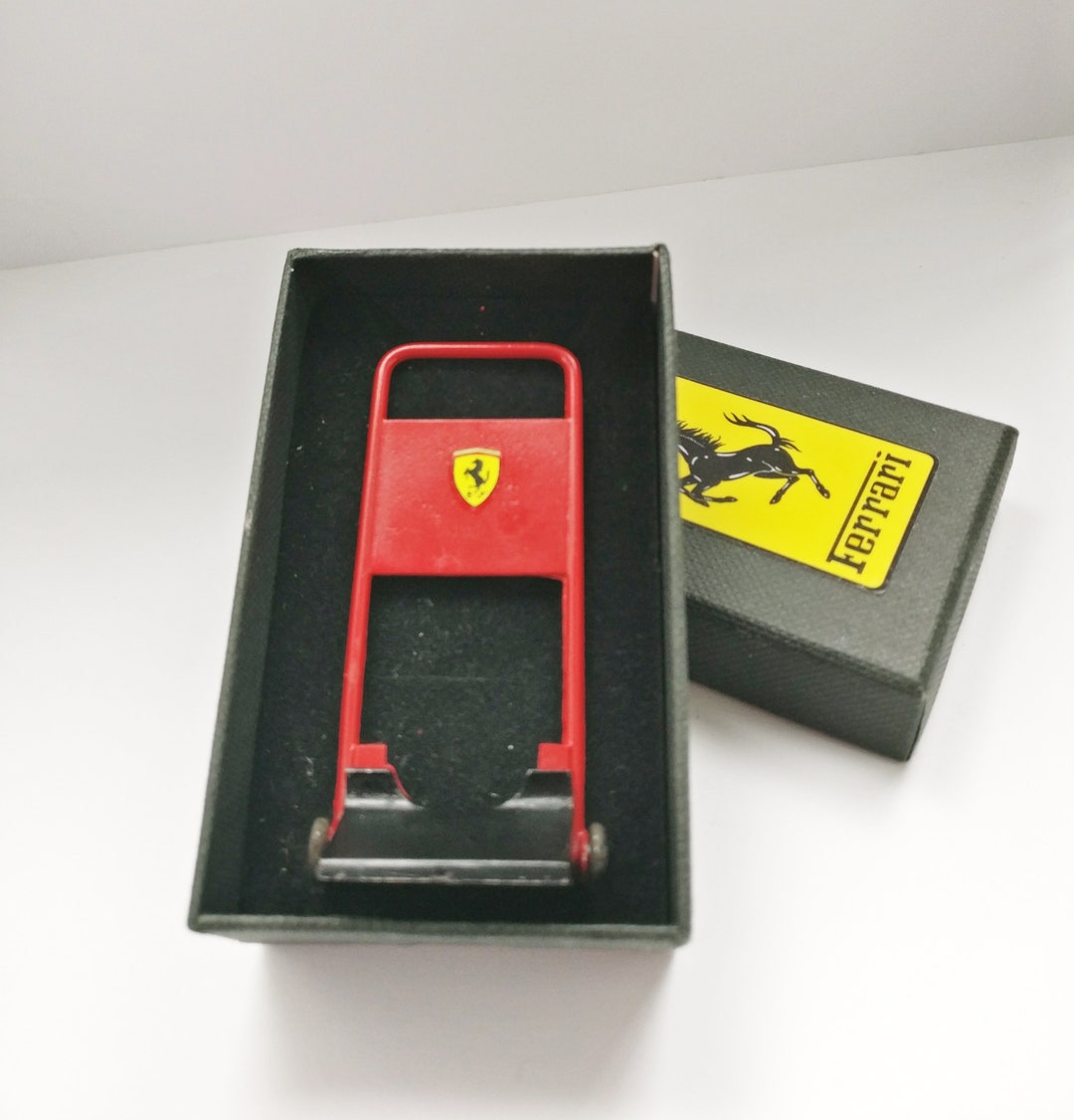 Ferrari Pit Jack Diorama 1/18 Scale - Etsy