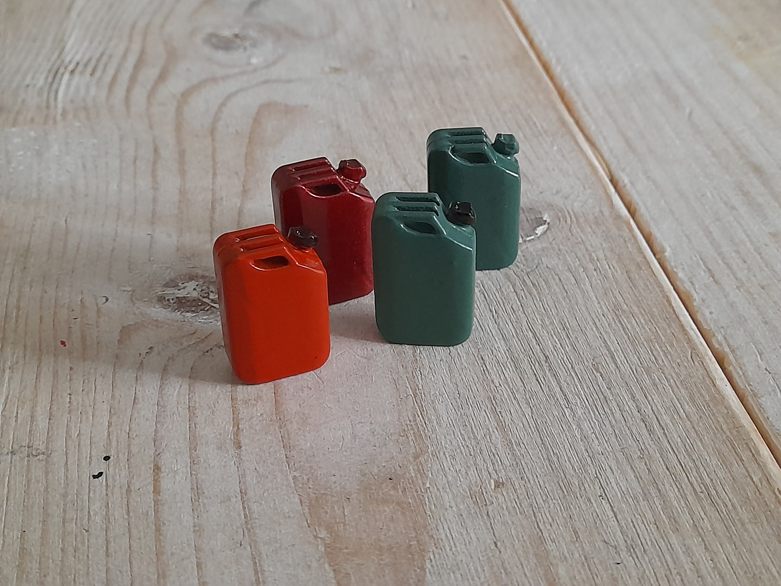 1/18 Scale Petrol Diesel Jerry Can Model. F1 GARAGE Car Diorama Fully ...