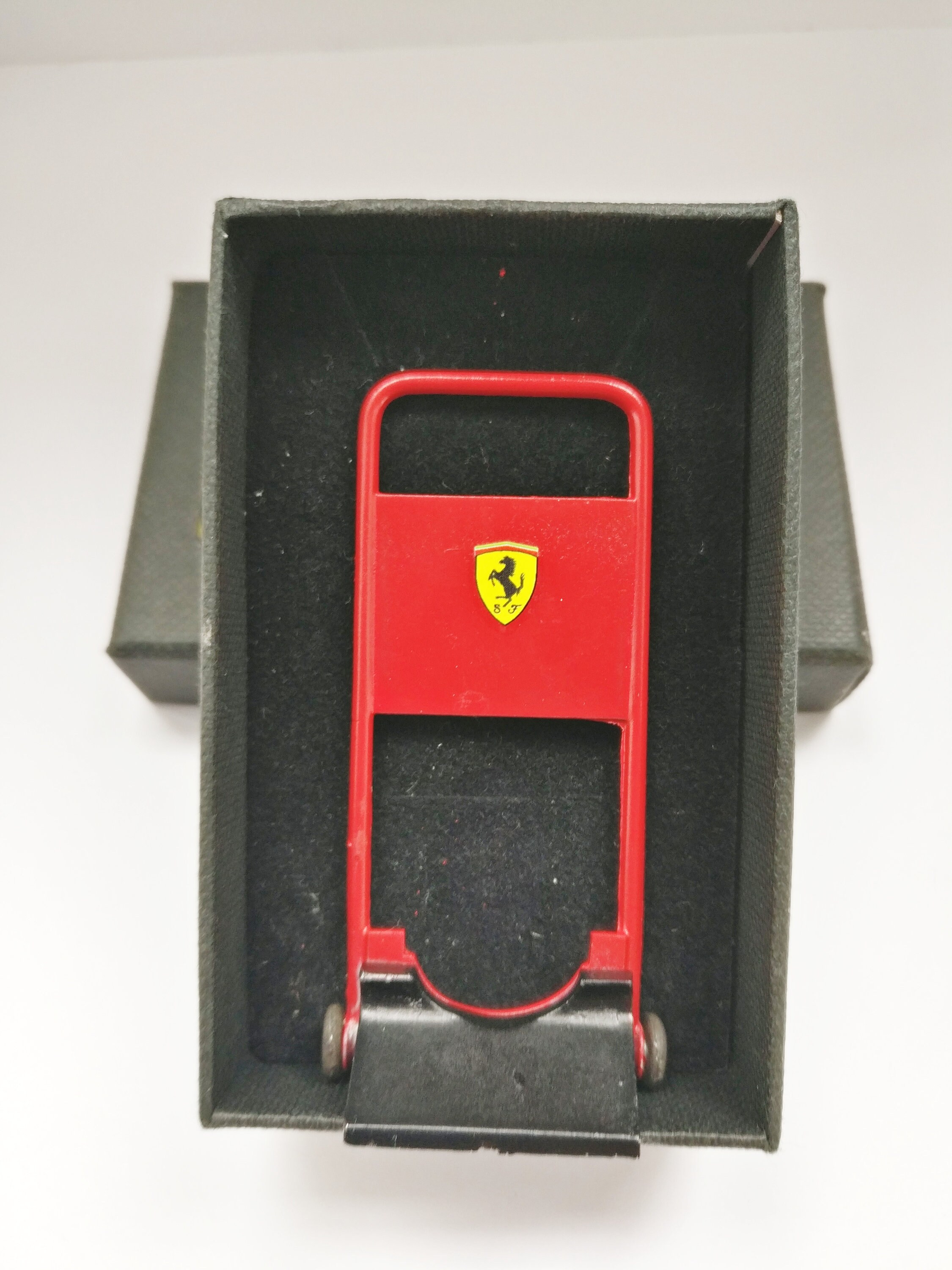 Ferrari Pit Jack Diorama 1/18 Scale - Etsy