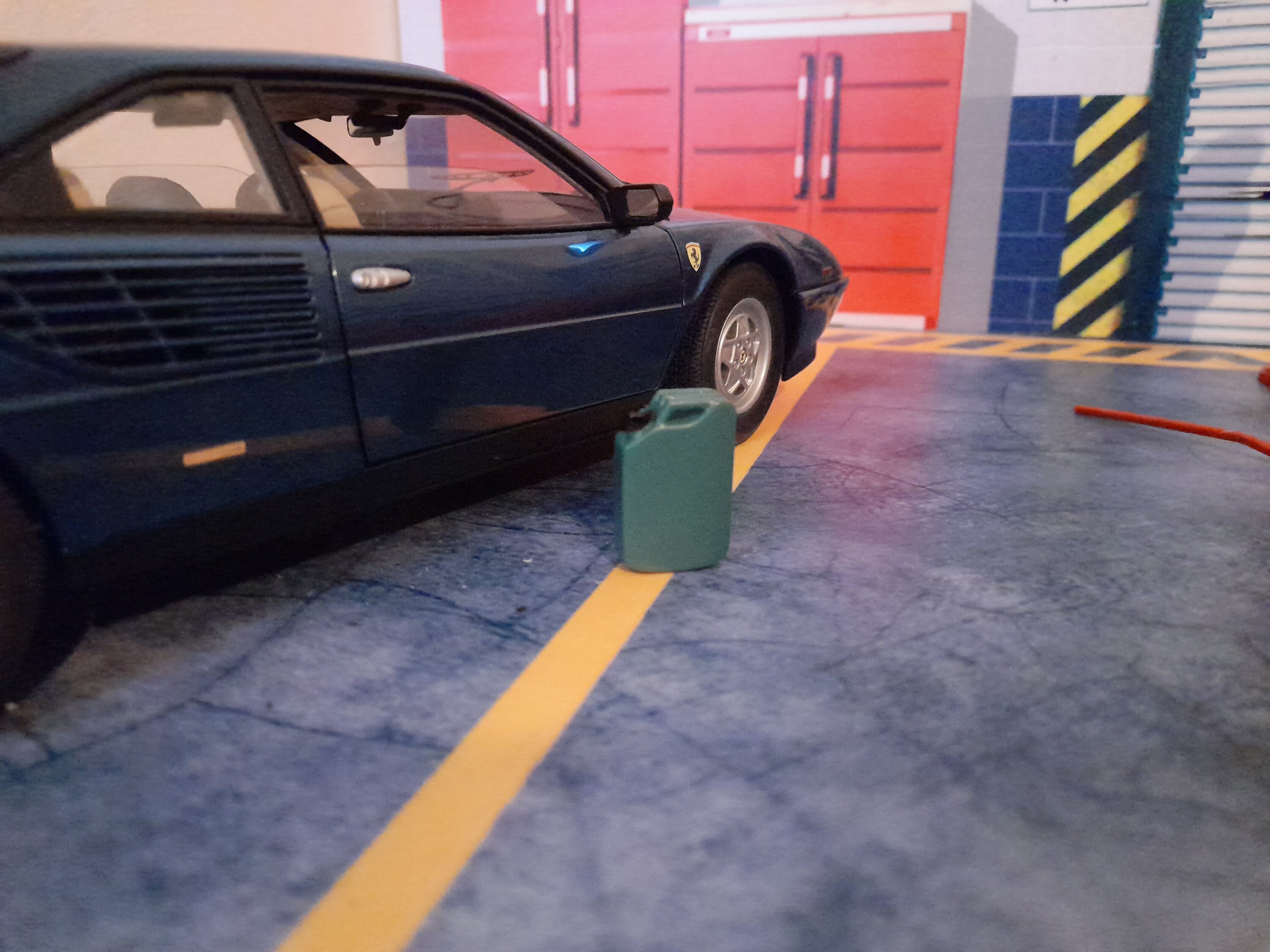 1/18 Scale Petrol Diesel Jerry Can Model. F1 GARAGE Car Diorama Fully ...