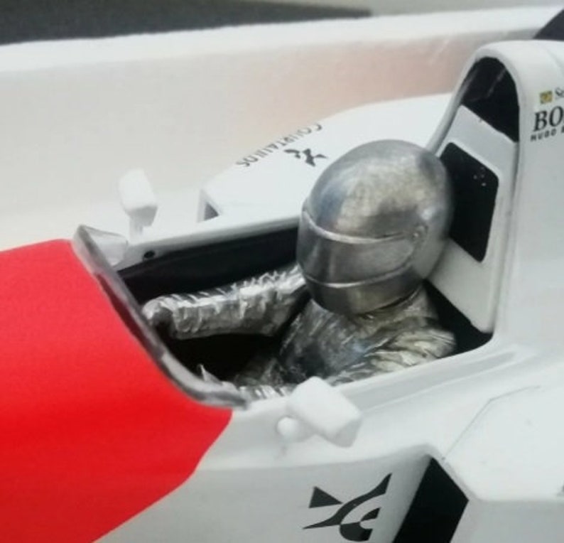 1:18 Scale F1 Driver Figure Lotus Black, White Metal Die Cars Models ...
